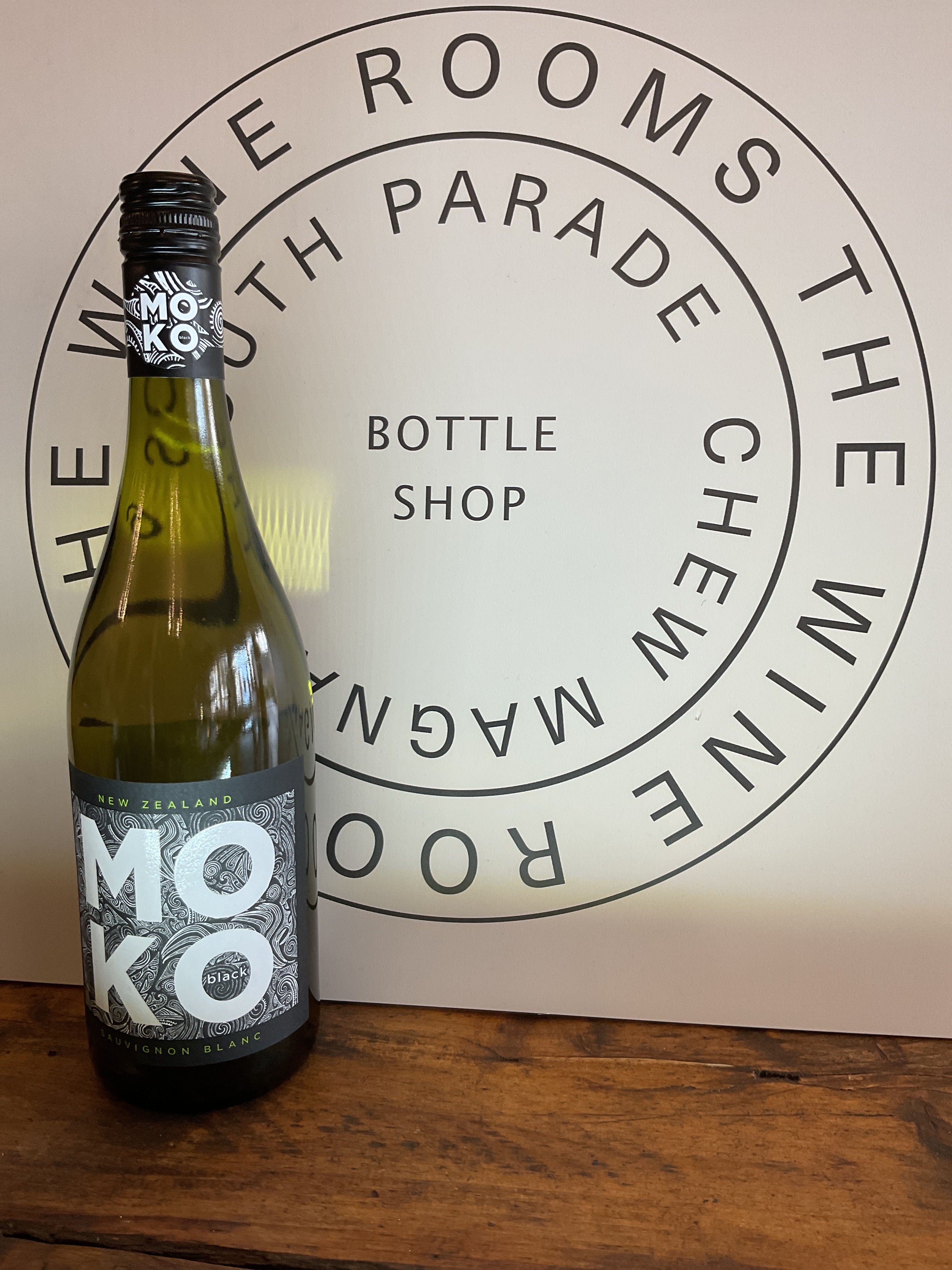 MOKO black Sauvignon Blanc, Marlborough 2023 – The Wine Rooms Chew Magna